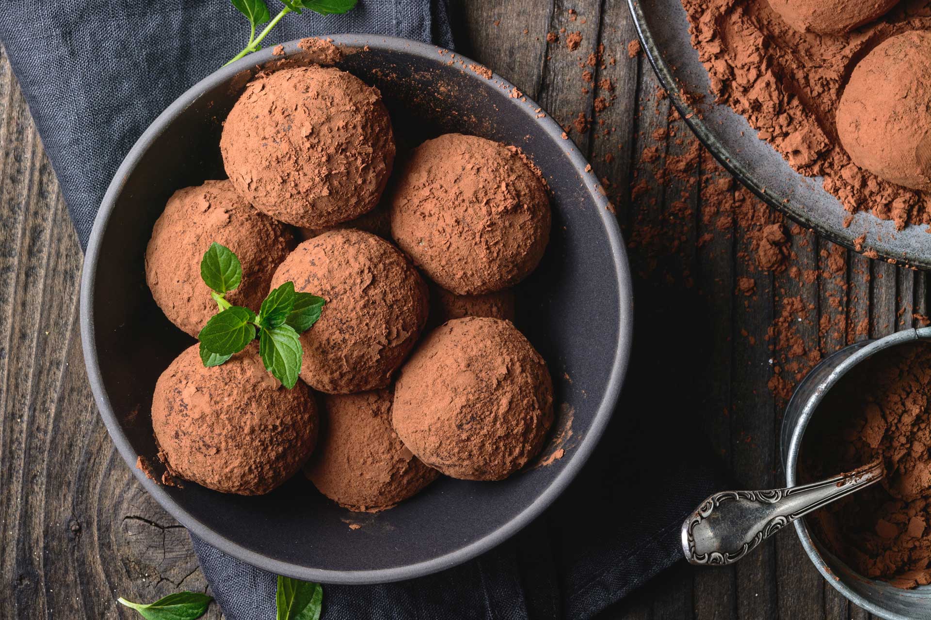 Tiramisu Truffles Recipe - Bite-size Creamy Coffee Dessert | Tuscany ...